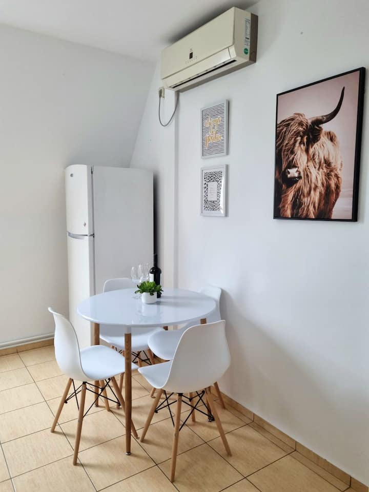 Iulius Town Charm: Cozy 2 Br - Timișoara