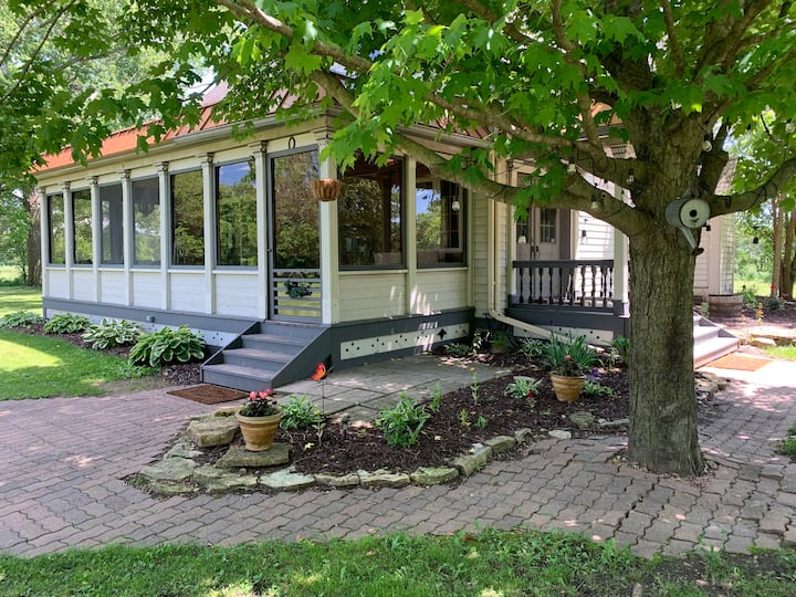 The Yellow Farm - Taliesin, Spring Green