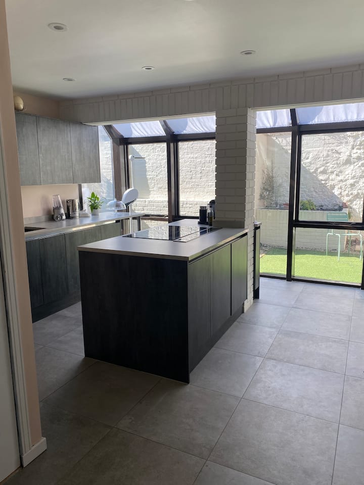 4 Bedroom, Modern, Light, Comfortable, Townhouse. - Haddington