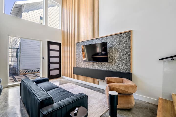 The O’four Lofts - Midnight Lux - Houston, TX