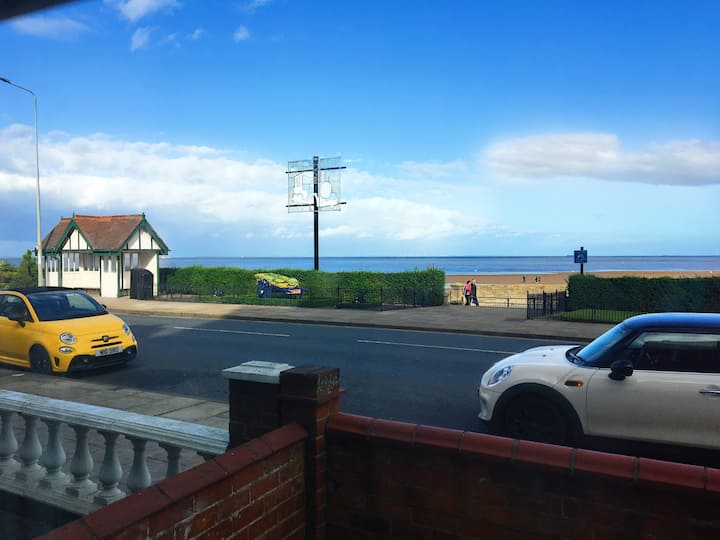 New! Cleethorpes Seafront Apartment - Cleethorpes