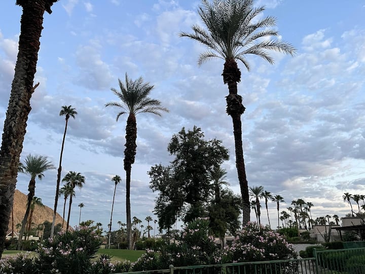 Beautiful Mountain Cove Condo - La Quinta, CA