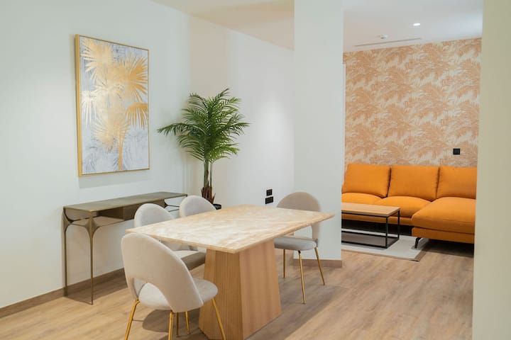 Apartamento De 2 Dormitorios Con 2 Baños Privados - Málaga