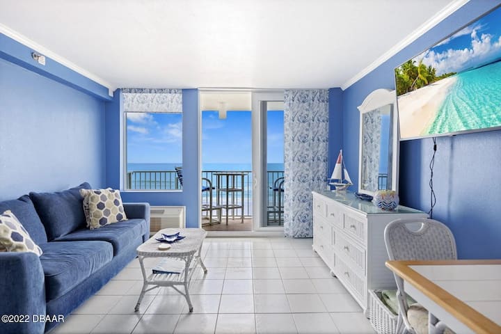 Beautiful Direct Oceanfront! - Daytona Beach, FL