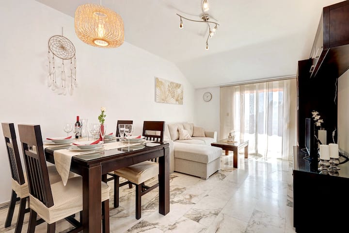 Fuengirola Top Floor Bioparc Apartment W Parking - Fuengirola