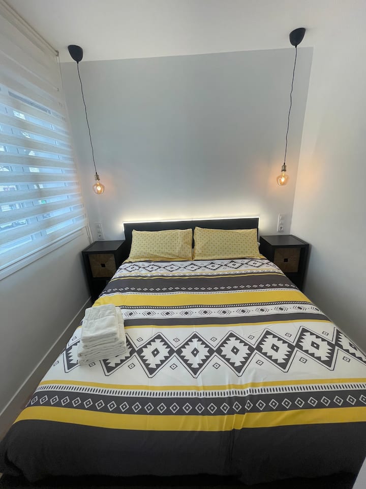 A Mts Movistar Perry Sabina G1 - Lujo - Salamanca - Aéroport Adolfo-Suárez de Madrid-Barajas (MAD)