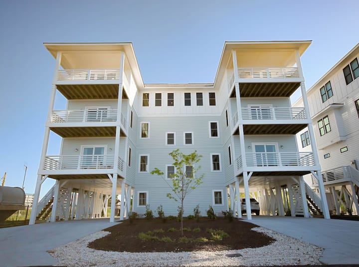 Giant House With Giant Water Views! - North Carolina Aquarium at Fort Fisher, Kure Beach