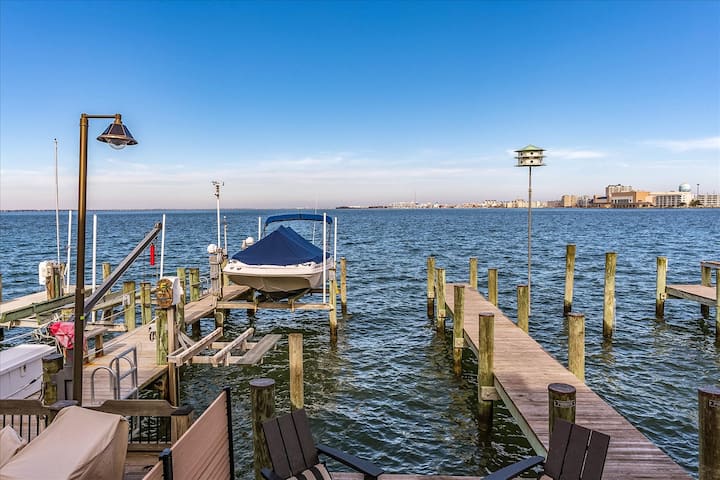 32nd St - Bayfront Paradise With Pool - Ocean Pines, MD