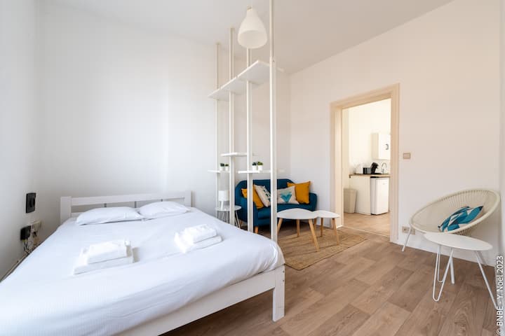 Bayar | Explorez Namur - Petite Surface/petit Prix - Namen