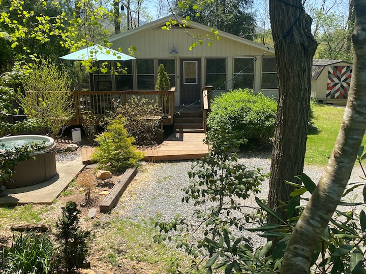 Private, Pet Friendly W/ Great Location-deep Creek - Bryson City, NC