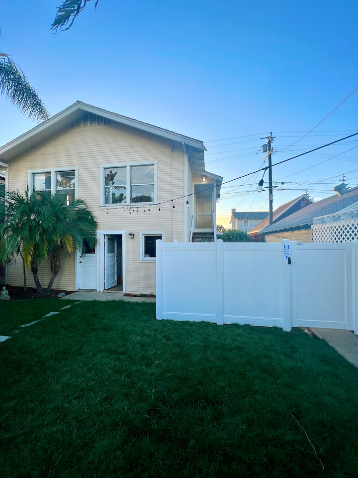 Cozy Beach Cottage - Torrance