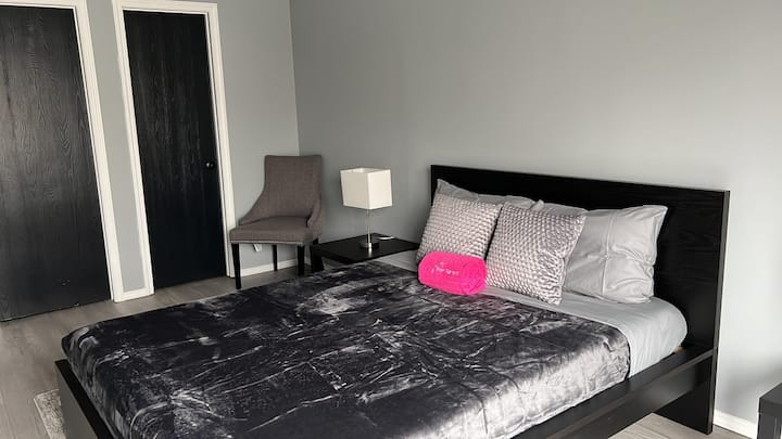Great Room Close To Purdue With Private Bathroom - West Lafayette, IN