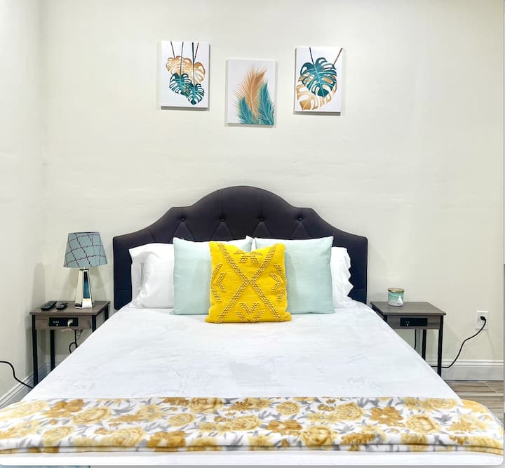 Tropical Paradise/10 Min 2 Beach! 30+ Days Rental - Largo