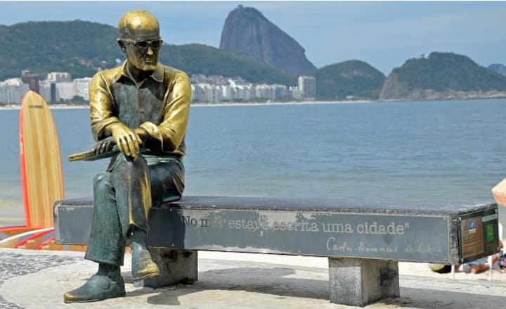 Casa De Familia + Garagem - Rio de Janeiro