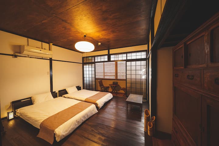 【Sake&stay】stay In A Popular Japanese Style Bar! - Beppu
