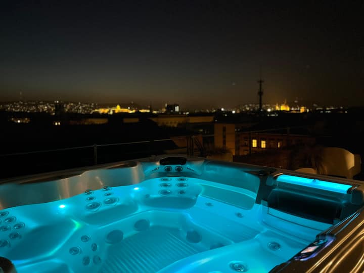 Rooftop Tiny, Central Studio With Private Balcony - Budapest