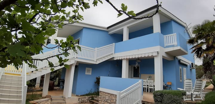 Apartman 4. Udoban Smještaj U Blizini Plaže - Pag