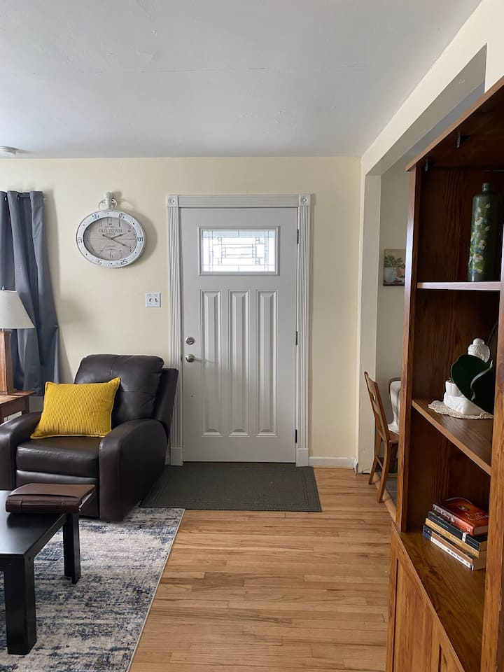 Renovated Home - Short Walk To Nd - Mishawaka, IN