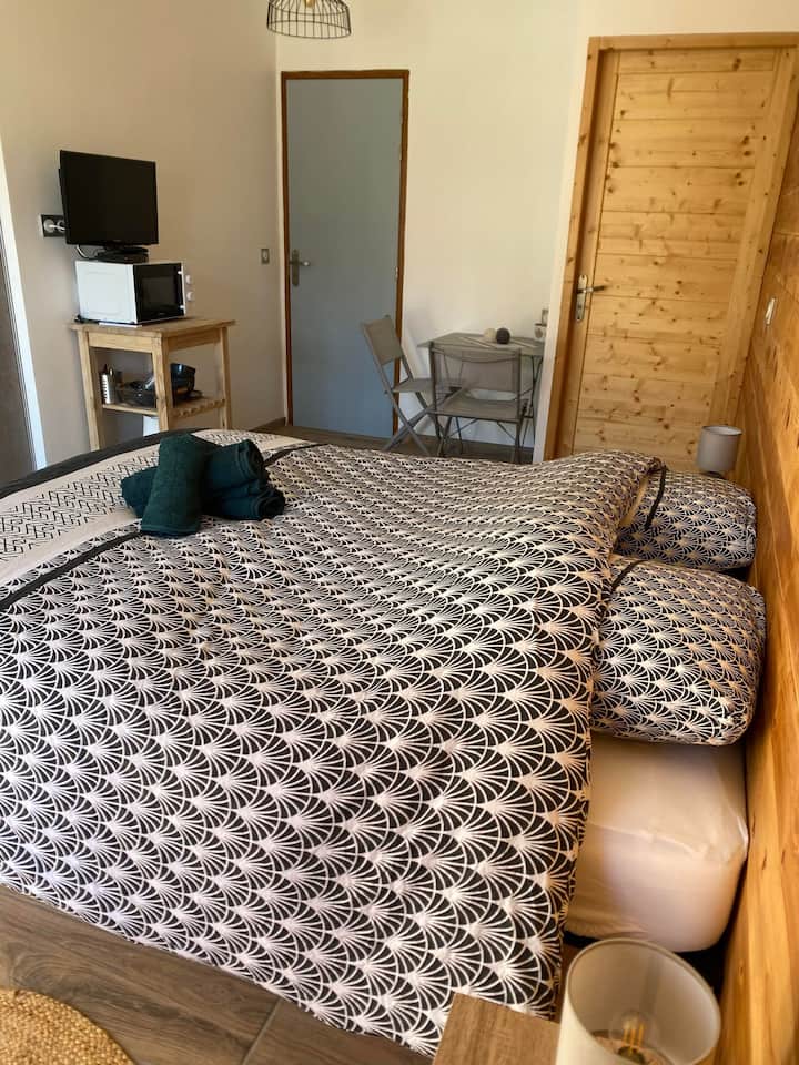 Chambre Avec Entrée Indépendante. - Arvieux