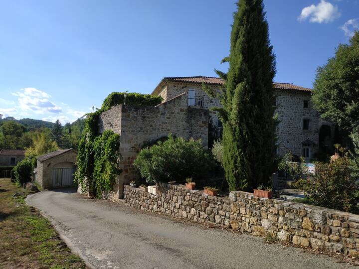 Chambre D'hôtes Dans Magnanerie - Les Vans