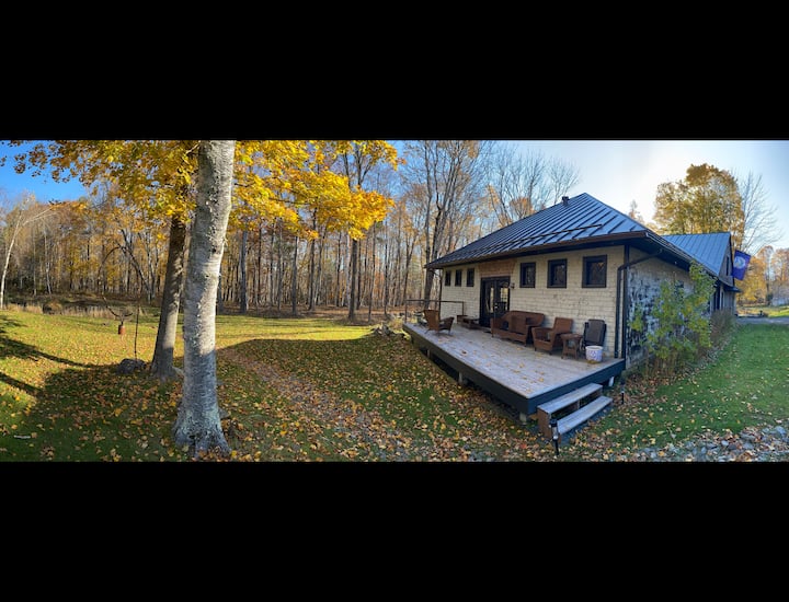 Carriage House With Pond & Woods - 卡姆登