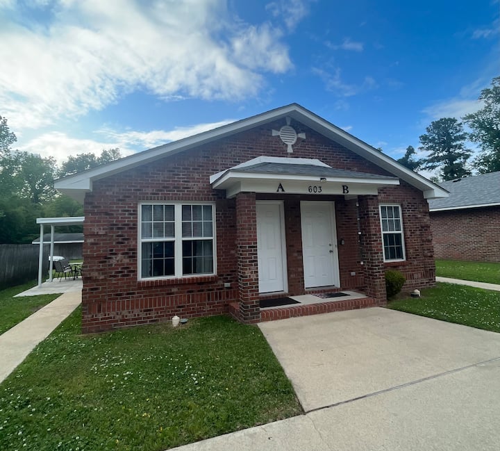 Gary's Newest Apartment 603-a - Jacksonville, NC