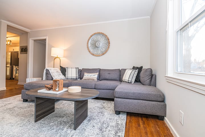 Comfy 3 Bedroom | Pet Friendly! - Winston-Salem, NC