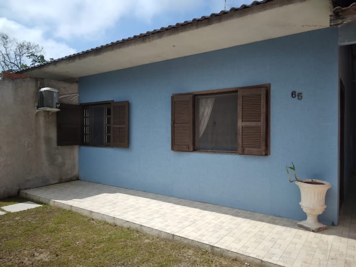 Casa Na Praia De Guaratuba-pr
Para 8 Pessoas - Guaratuba
