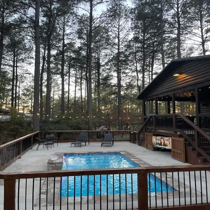 Whiskey Hollow: Private Pool, Arcade, Playground - Broken Bow, OK