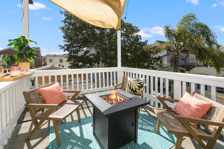 Between Mission Bay & Beach Patio, Firepit Parking - San Diego, CA