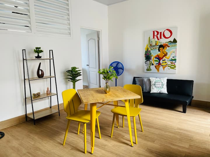 Peaceful And Colorful Full Apt In Downtown - Panama City