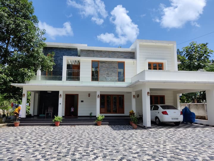 Ethan's Nest -Brand New House Fully Compounded - Pathanamthitta