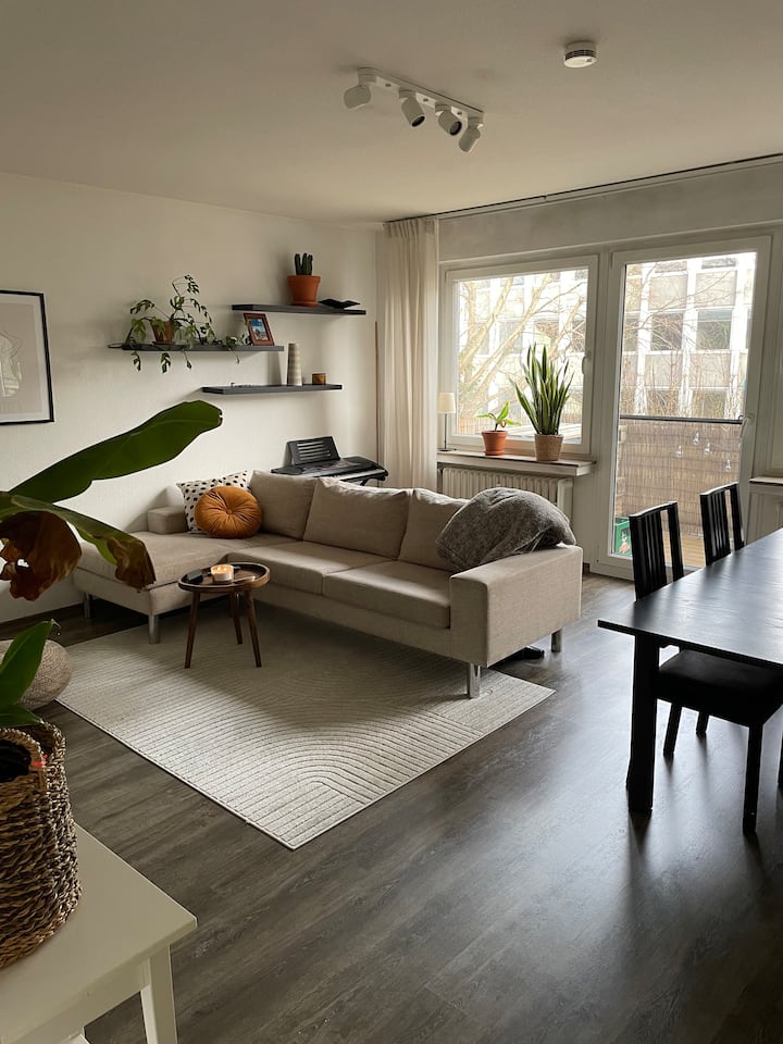 Helle Wohnung Direkt Am Rhein In Köln Süd - Cologne