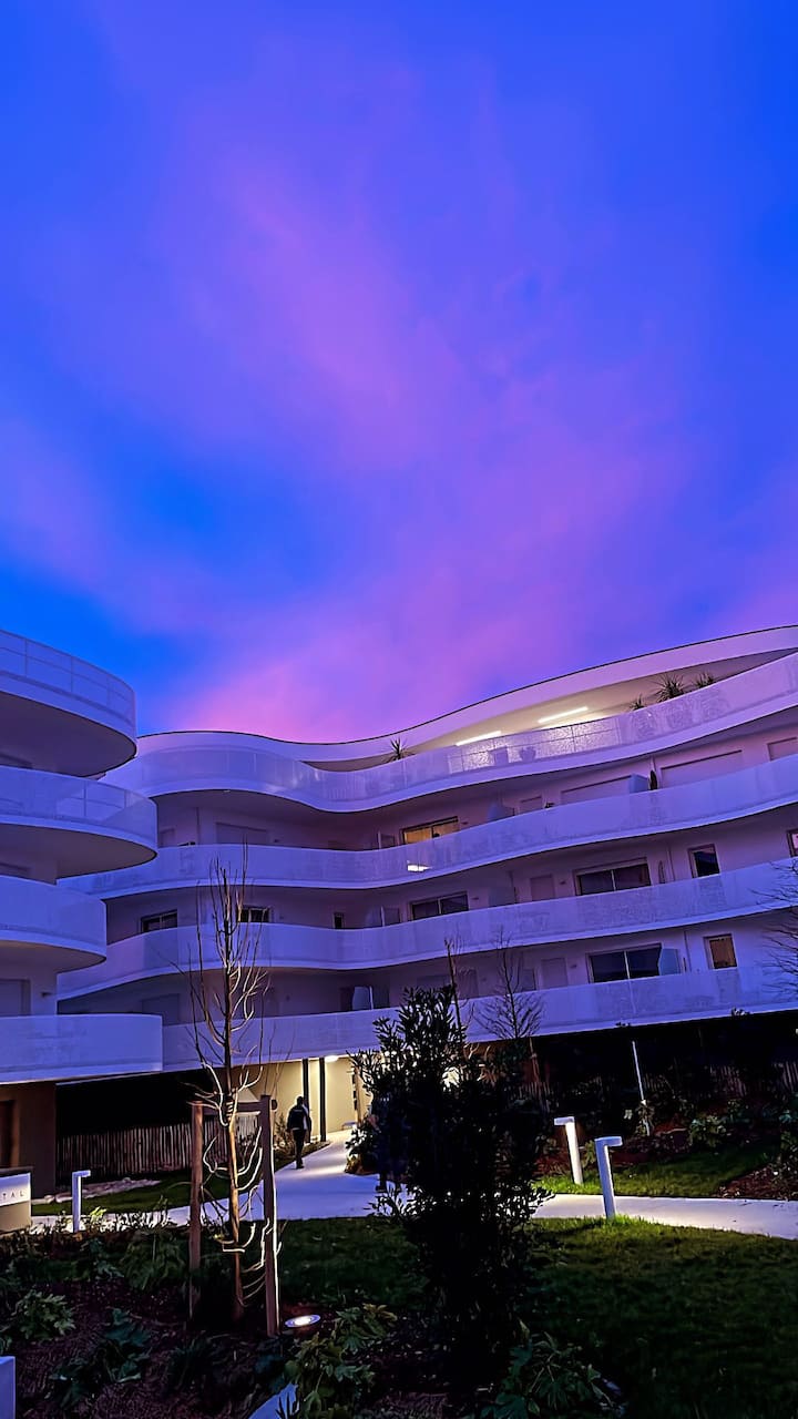 Grand, Neuf Et Moderne - País Vasco francés