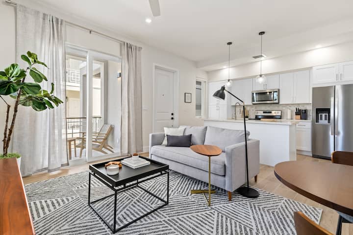 Cozy 1br Condo, 5-min Walk To Cable Beach! - Nassau