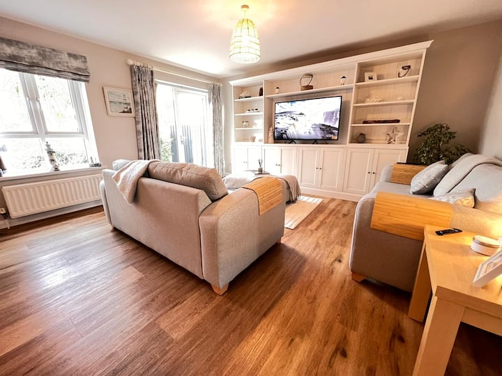 Palm View - Castlerock