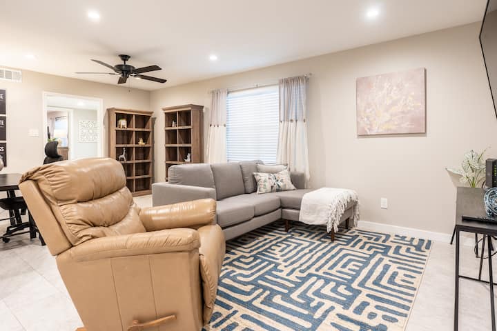 Cozy At The Den - Midland, TX