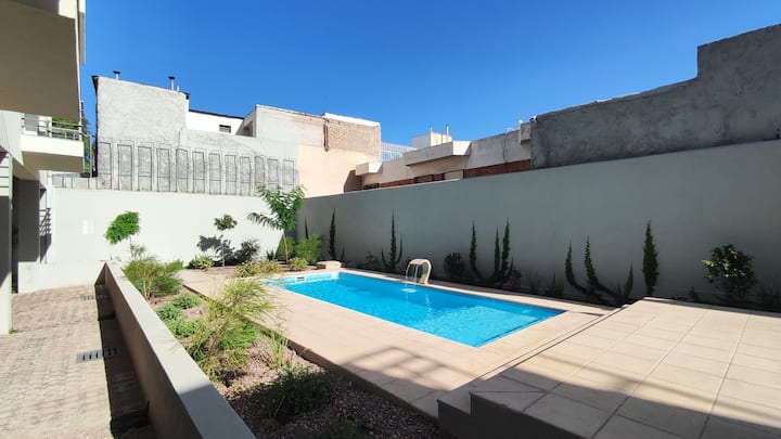 Increíble Depto En Mendoza Con Piscina Y Parrilla - Mendoza