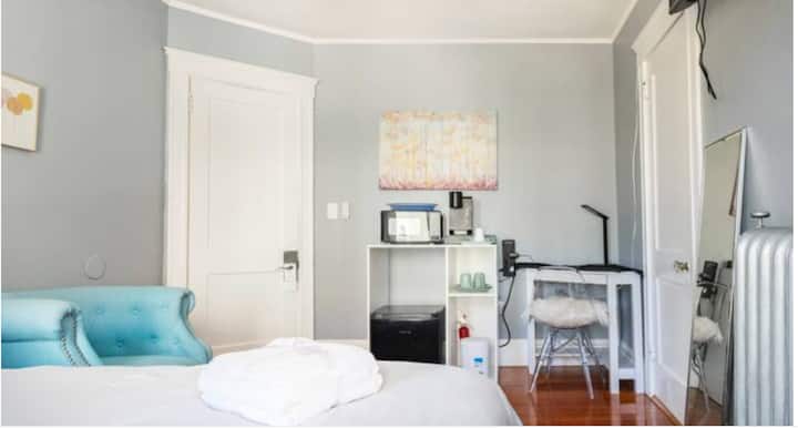 Welcome To The Lavender Room - Boston, MA