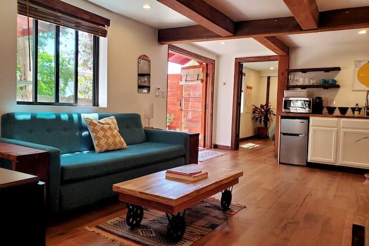 Private Suite In Los Feliz/ev Charger/parking - Super Nintendo World, Universal City