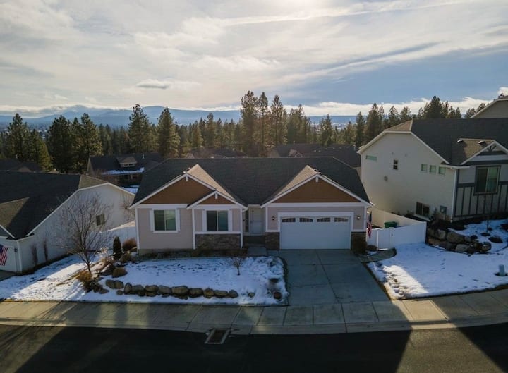 Great House In A Gated Community - Spokane Valley, WA