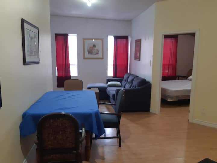 2 Bedroom Apart., Bright & Quiet - Oshawa
