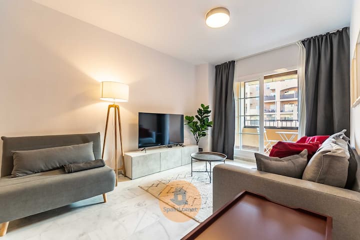 Descanso Y Diversión. Terraza Grande. - Fuengirola