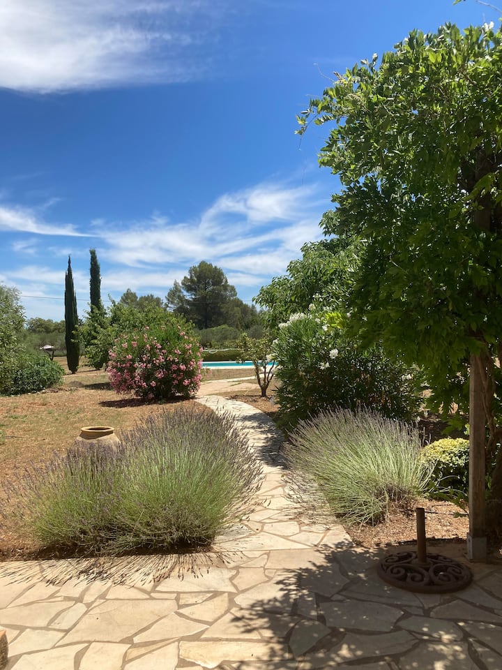 Maison à La Campagne, 10 Couchages, Piscine - Cotignac