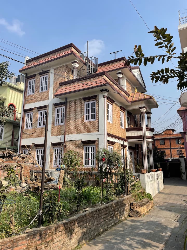 Firefly Home In Quaint Compound - Kathmandu