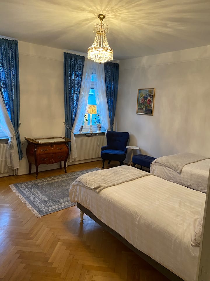 2-bäddsrum Med Delat Badrum - Åby