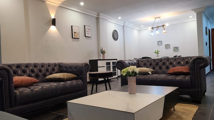 Luxurious Apartment (3 Bedrooms) - Douala