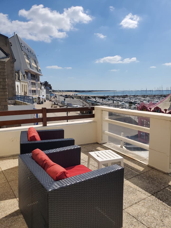 Appartement Face Au Port Avec Vue Mer - La Turballe