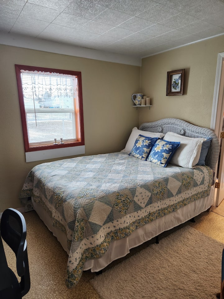 Comfy Master Suite - Polson, MT