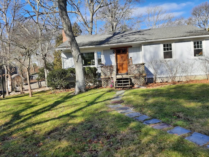 Falmouth Cottage- New Silver - Falmouth, MA